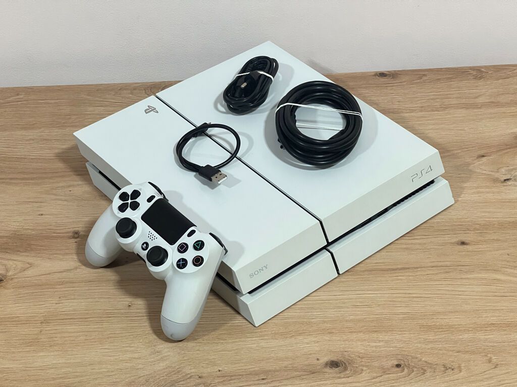 Sony PS4 PlayStation 4 White CUH-1116A, 500gb, Čipovana CUH-1116A