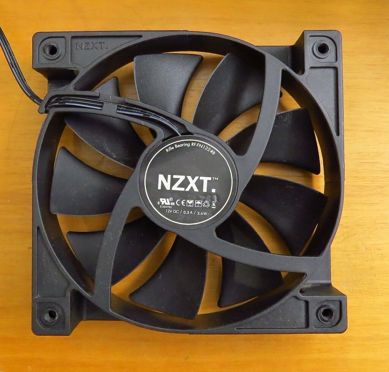 NZXT FN V2 120mm & NZXT Aer P140 140mm Silent Ventilatori za PC