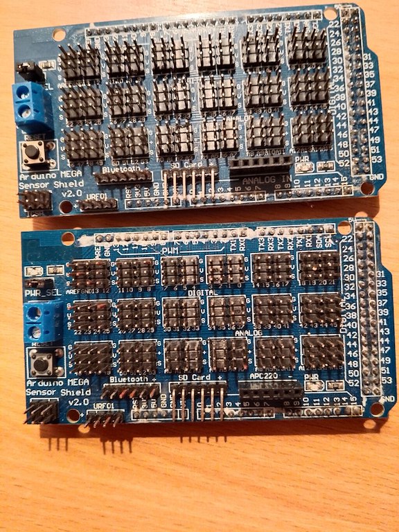 Arduino Mega Sensor Shield V2.0 NEISPRAVNI 2 kom. Opis: - Ekspanzioni