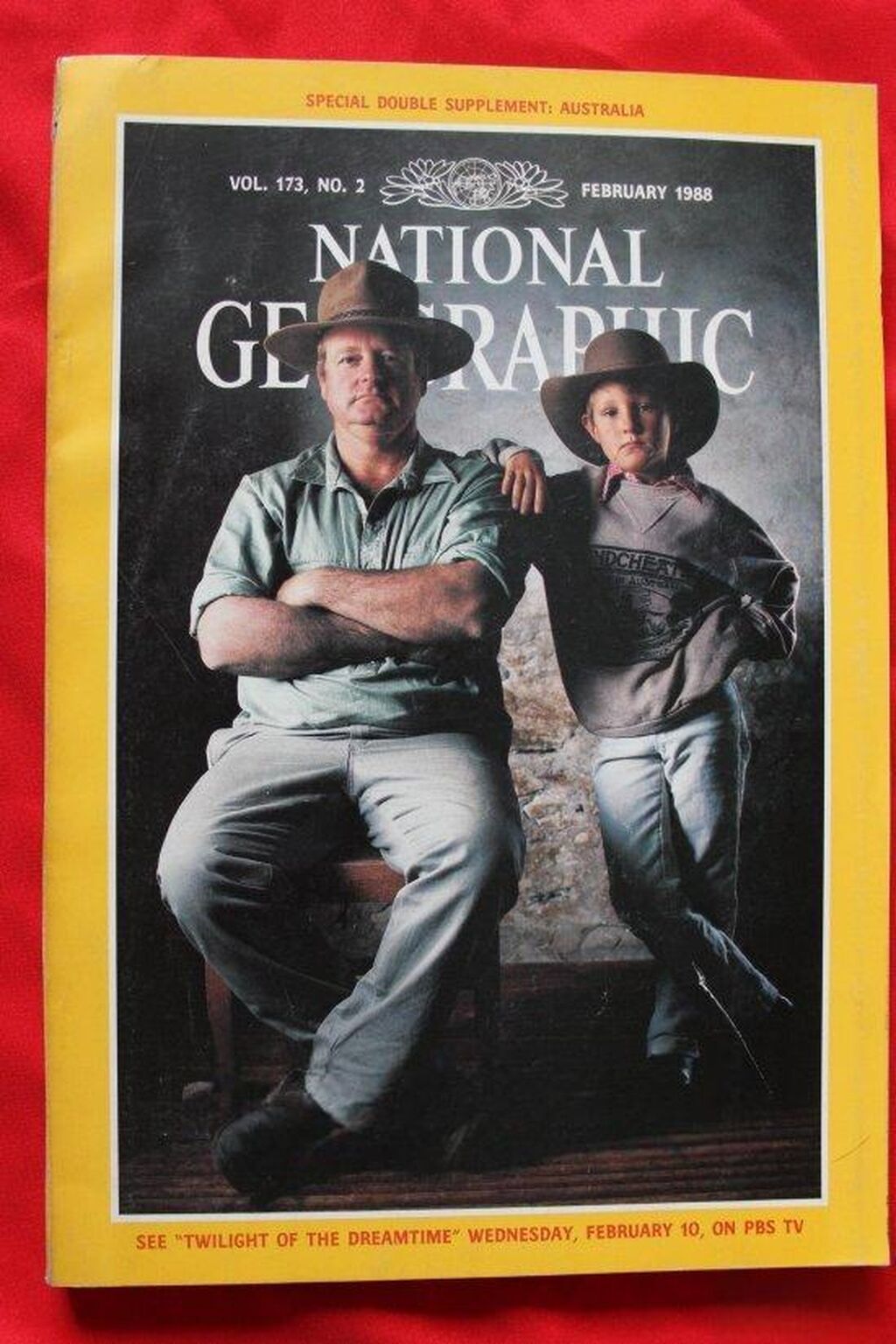 NATIONAL GEOGRAPHIC FEBRUAR 1988. + MAPA AUSTRALIJE | National