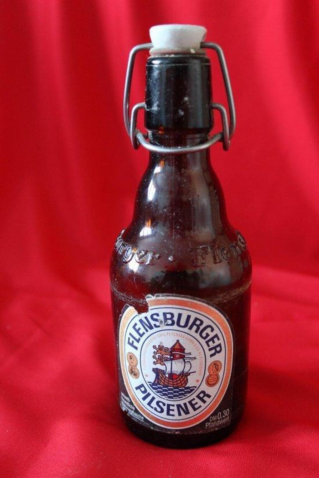 FLENSBURGER PILSNER FLAŠA 0.33 PRAZNA PIVSKA FLAŠA | Flensburger