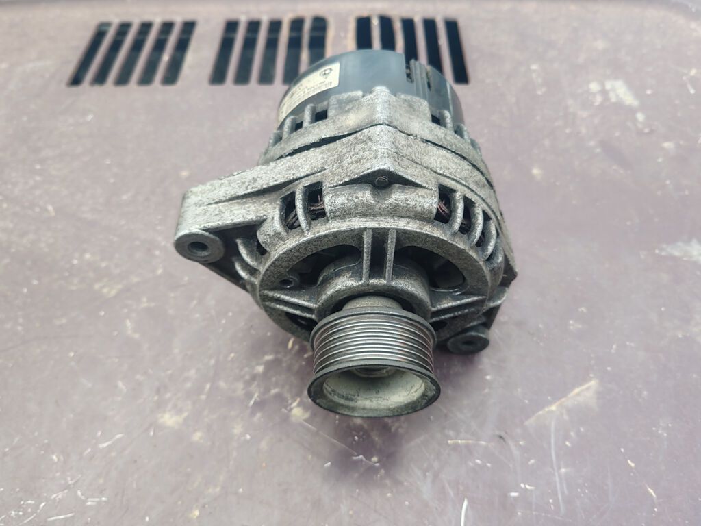 Alternator Lada 112 -14V 80A. Polovno, ocuvano. Skinuto sa rastavljene