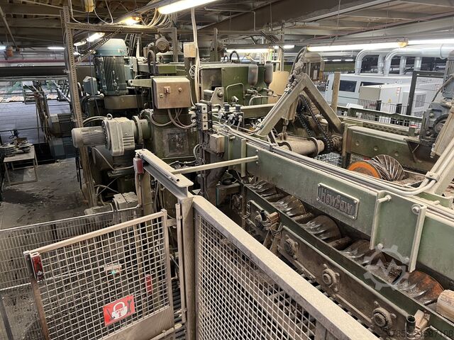 Pilana
Hewsaw Sawmill Veisto Hewsaw R200 A1