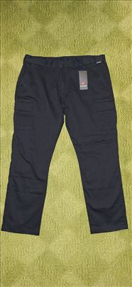 Nove pantalone Monsun