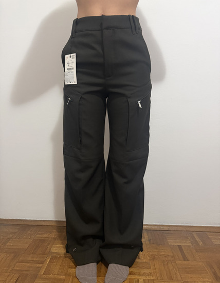 Zara tamno zelene cargo pantalone XS