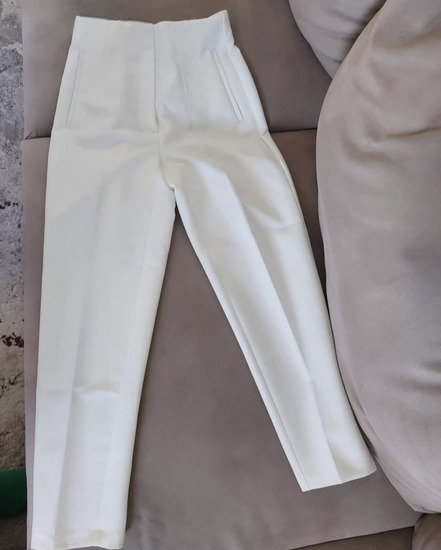 Pantalone na peglu