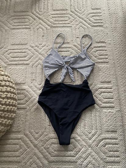 SUBDUED MONOKINI S VEL JEDNODELNI KUPACI