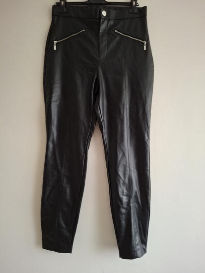 Zara pantalone..vel.L