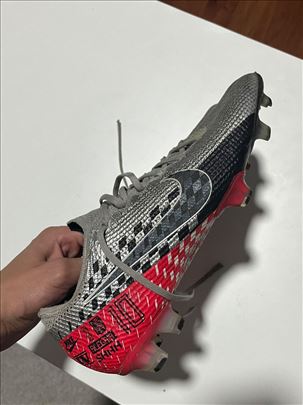 Nike kopacke mercurial A klasa -40 broj