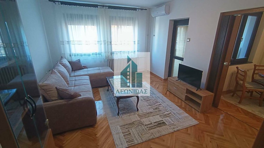 Dvosoban stan, Niš - Bulevar Nemanjica | Izdavanje · 60m² · 330€