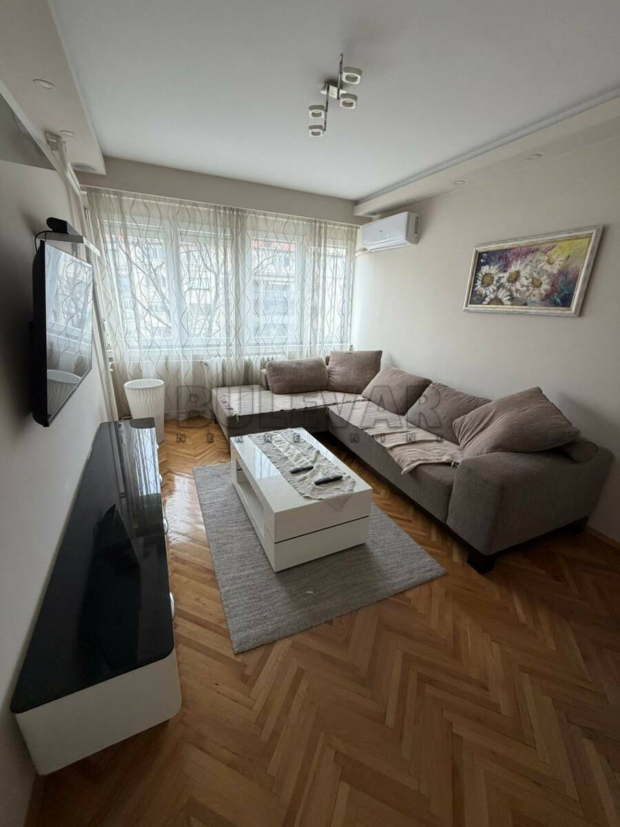 Dvosoban stan, Niš - Centar | Izdavanje · 56m² · 450€