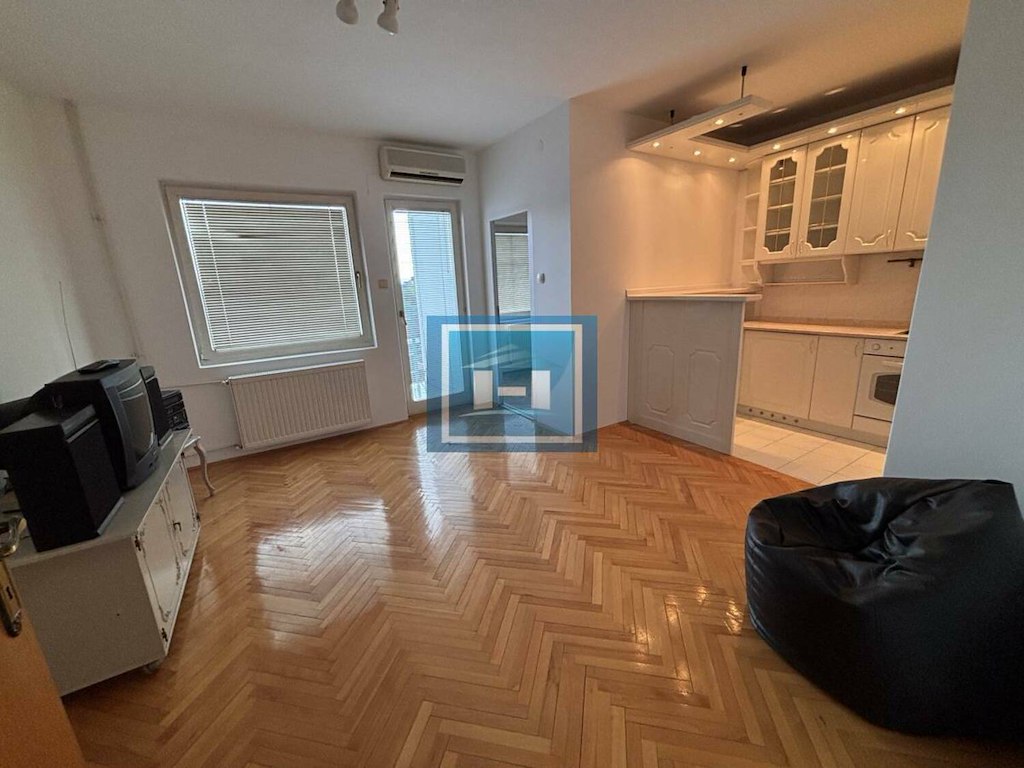 Jednosoban stan, Jagodina | Izdavanje · 35m² · 160€