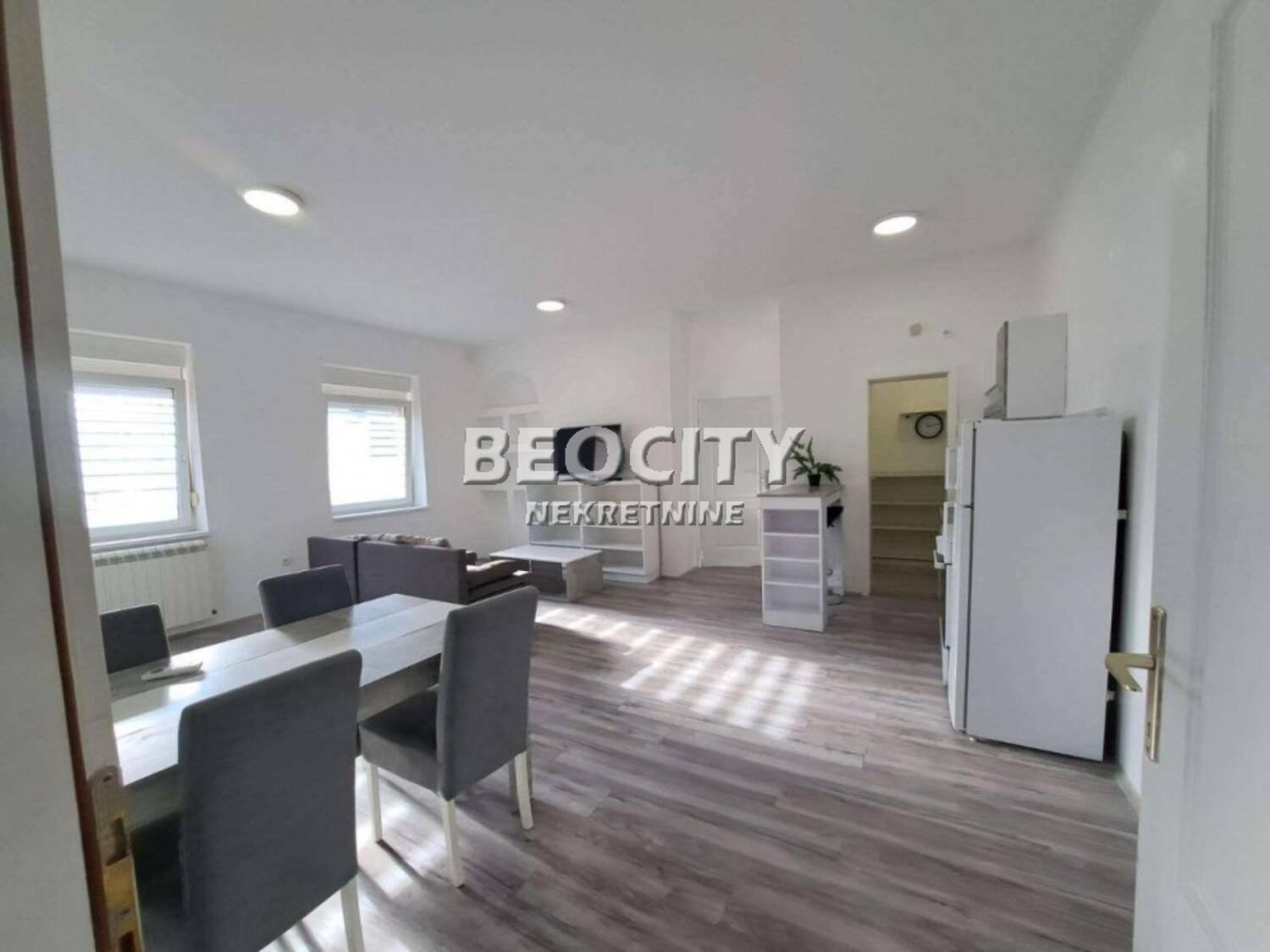Trosoban stan, Novi Sad - Bulevar Oslobođenja | Prodaja · 71m² · 199.800€