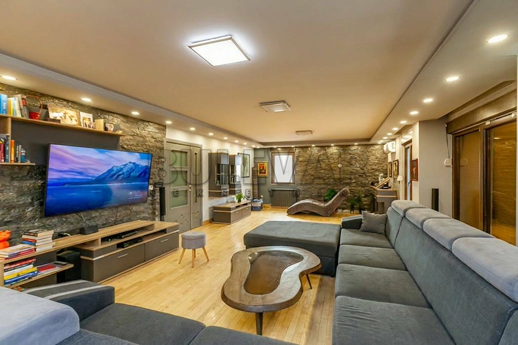 Cetvorosoban stan, Niš - Palilula | Prodaja · 216m² · 432.000€