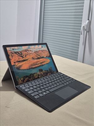 Surface Pro 6 i5 8GB 256GB + Type Cover tastatura