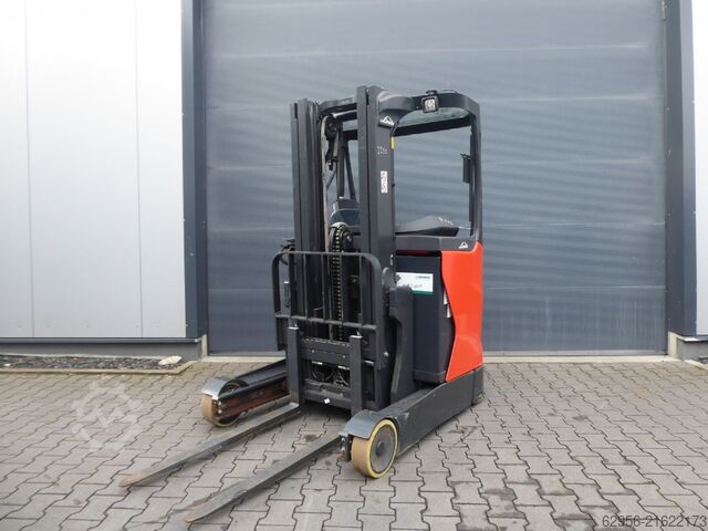 Reach truck
Linde R12B-01