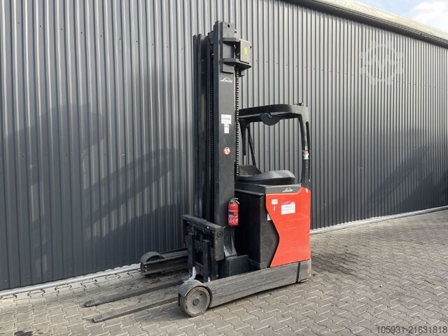Reach truck
Linde R16HD-01