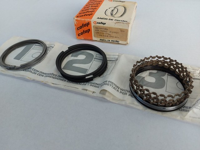 Piston ring set - 79,5 mm - Passat 1.6 B ( 1,75-2,5-5 )