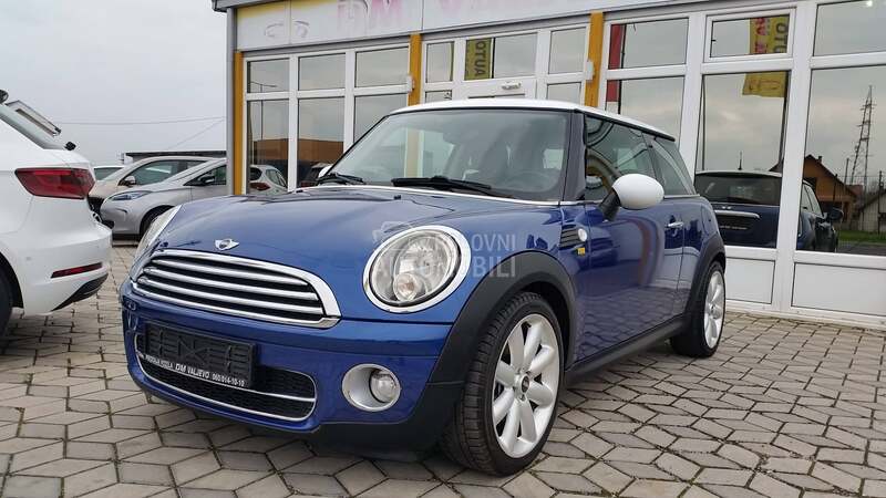 MINI Cooper 1.6D 0DLIČNO STANJE