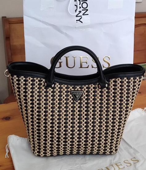 Guess torba original novo SNIZENO