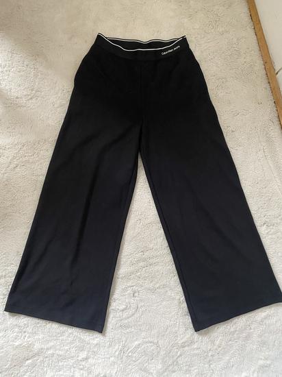 Calvin Klein pantalone trenerka kilote 38