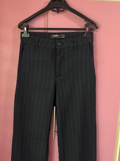 Pull and Bear pantalone, S vel, nove