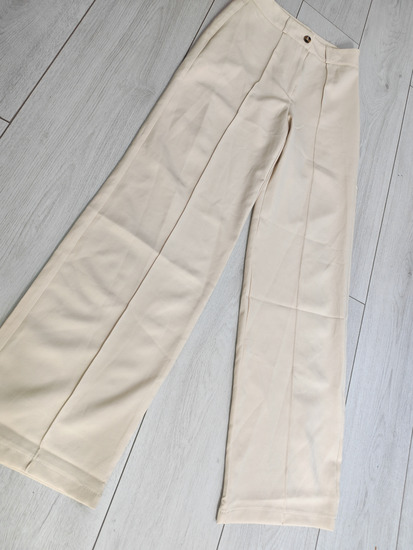 Bez pantalone s