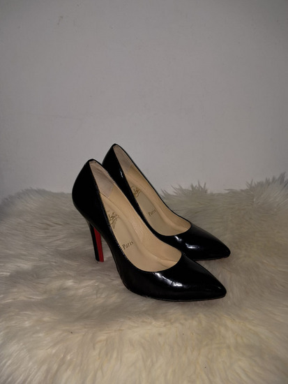 Christian louboutin original kozne salonke