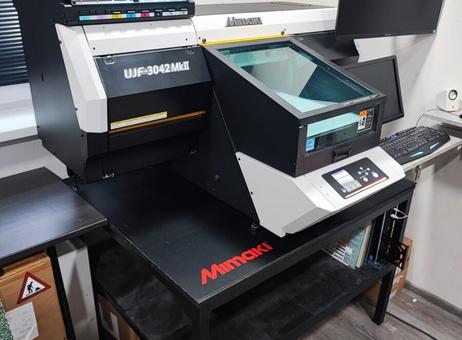 Digitalna štampa MIMAKI UJF-3042 MkII