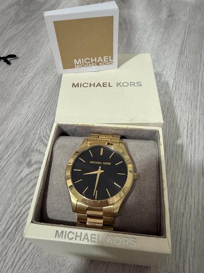Sat Michael Kors