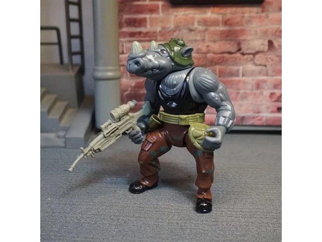 TMNT figura, Rocksteady 12.5 cm