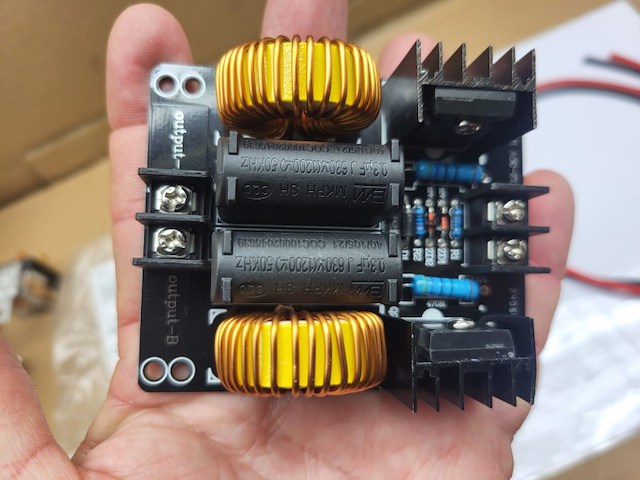 Zero Voltage Switching- ZVS- za Tesline kalemove