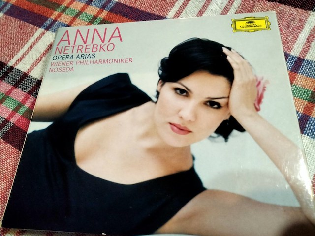 Anna Netrebko - Opera Arias ( CD + DVD )