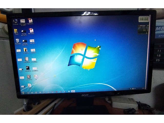 Monitor (96) Acer S240HL