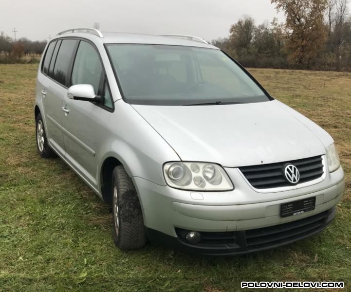 Volkswagen Touran Kompletan Auto U Delovima