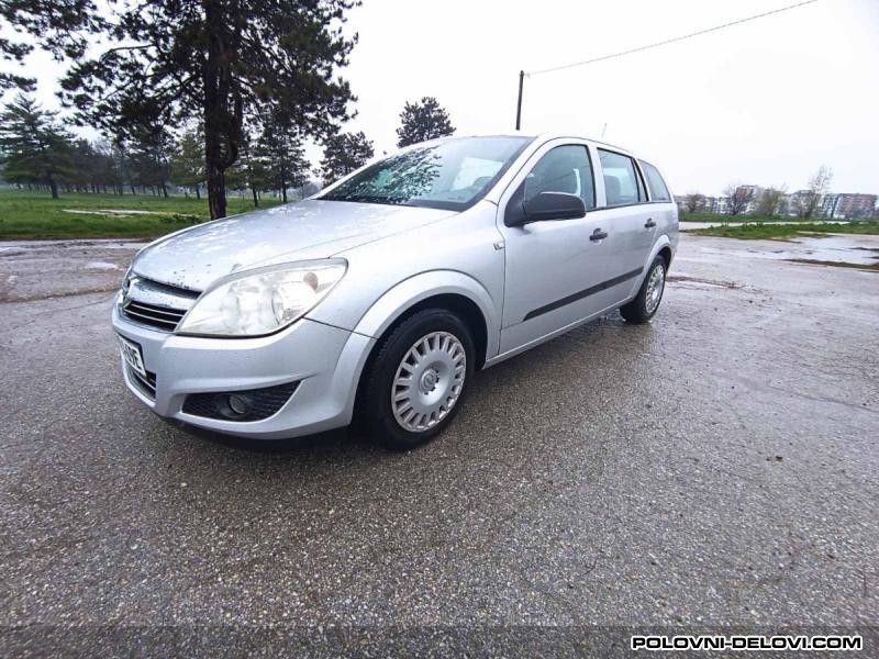Opel Astra H Svetla I Signalizacija