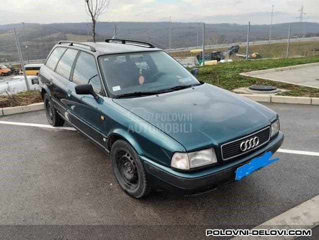 Audi 80 Enterijer