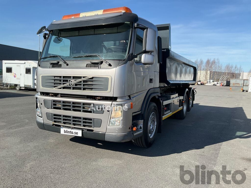 Prodaje se Volvo VOLVO FM 300 6X2 kiper na aukciji
