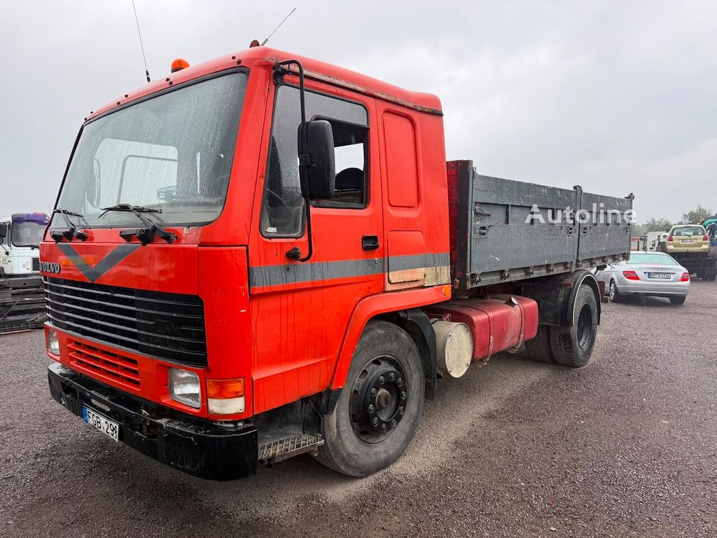 Volvo FL10 4x2 tipper full steel manual 6 tires kiper