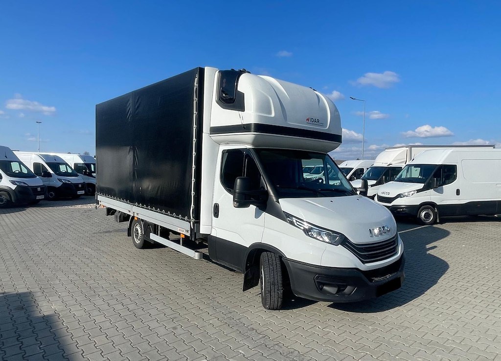 IVECO 35S18 kamion s ceradom < 3.5t