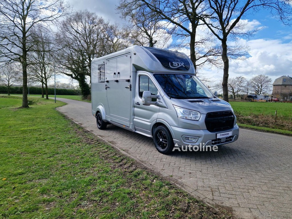 Ford Transit vozilo za prevoz konja