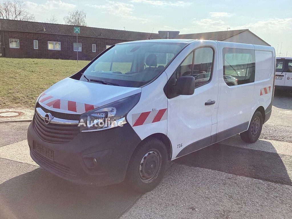 Prodaje se Opel Vivaro minibus furgon na aukciji