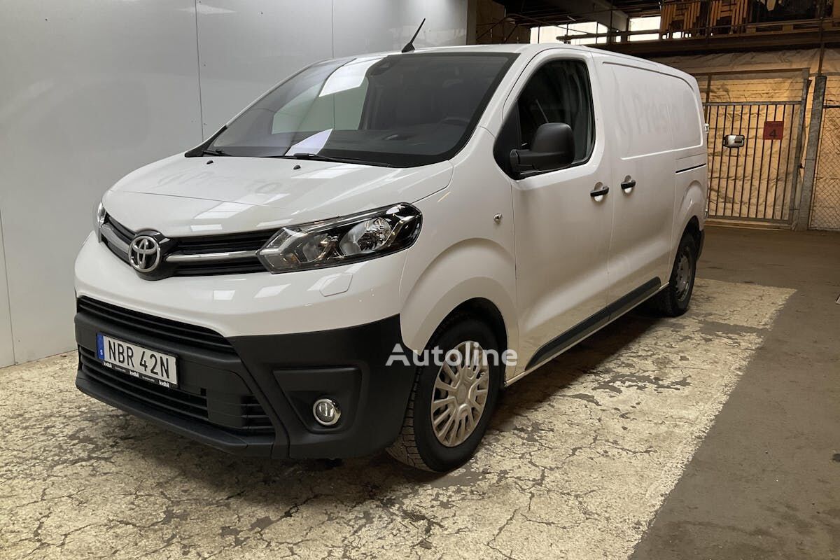 Prodaje se Toyota Proace minibus furgon na aukciji
