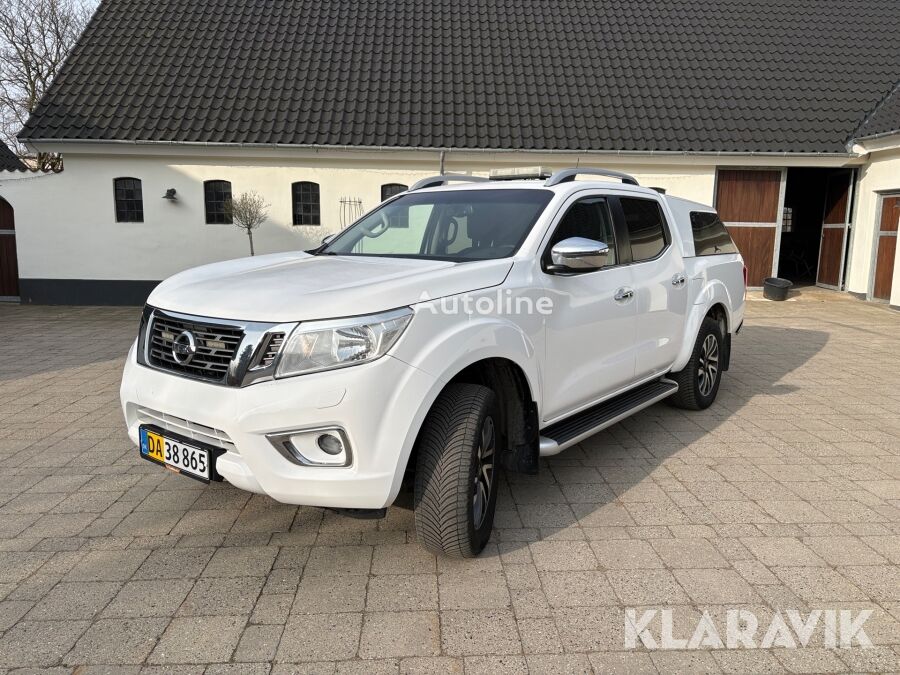 Prodaje se Nissan Navara 2.3 DCI minibus furgon na aukciji