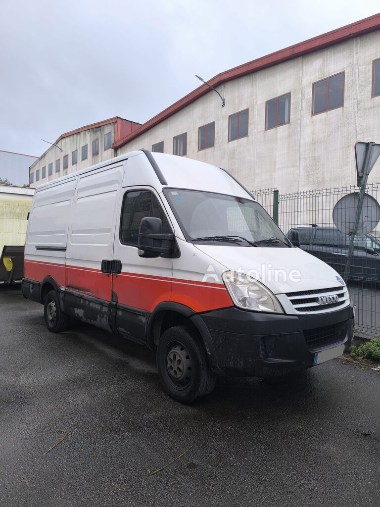 IVECO Daily 35S12 minibus furgon