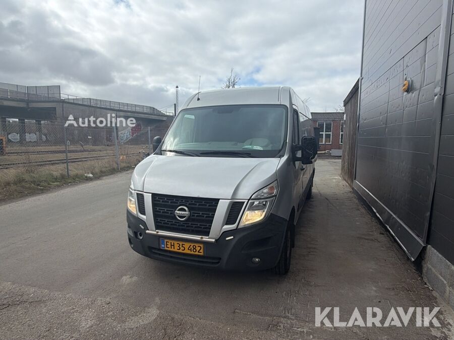 Prodaje se Nissan NV400 minibus furgon na aukciji