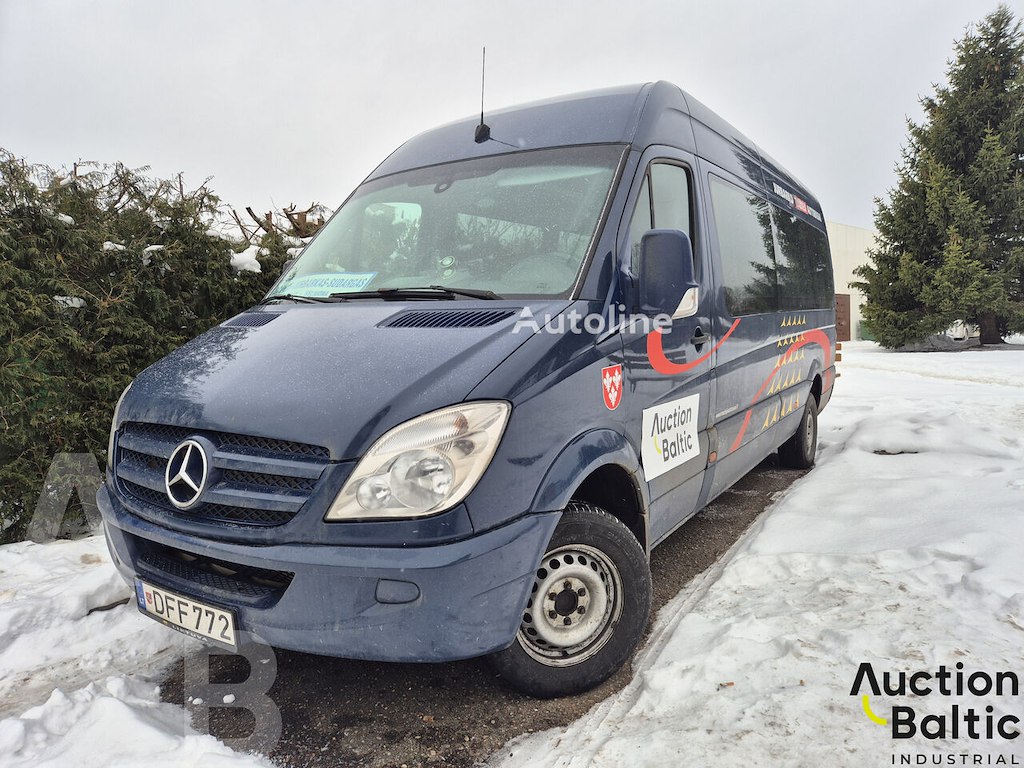 Prodaje se Mercedes-Benz 315 putnički minibus na aukciji