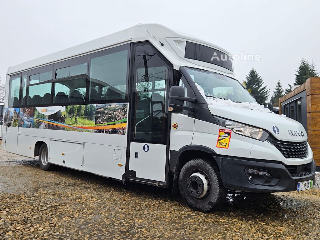 IVECO Daily 70 prigradski autobus