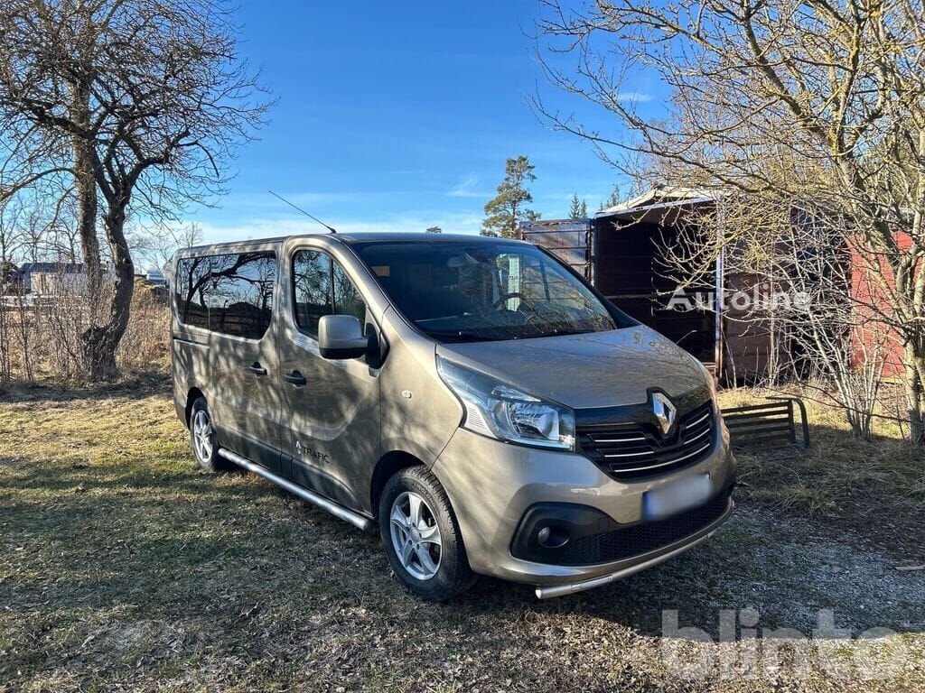 Prodaje se Renault TRAFIC putnički minibus na aukciji