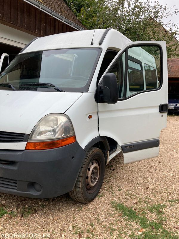 Prodaje se Renault MASTER putnički minibus na aukciji